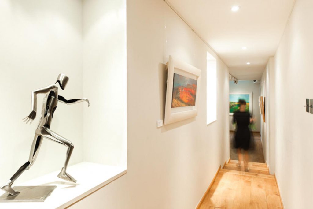 How to Set Up a Pop-Up Art Gallery in 7 Steps